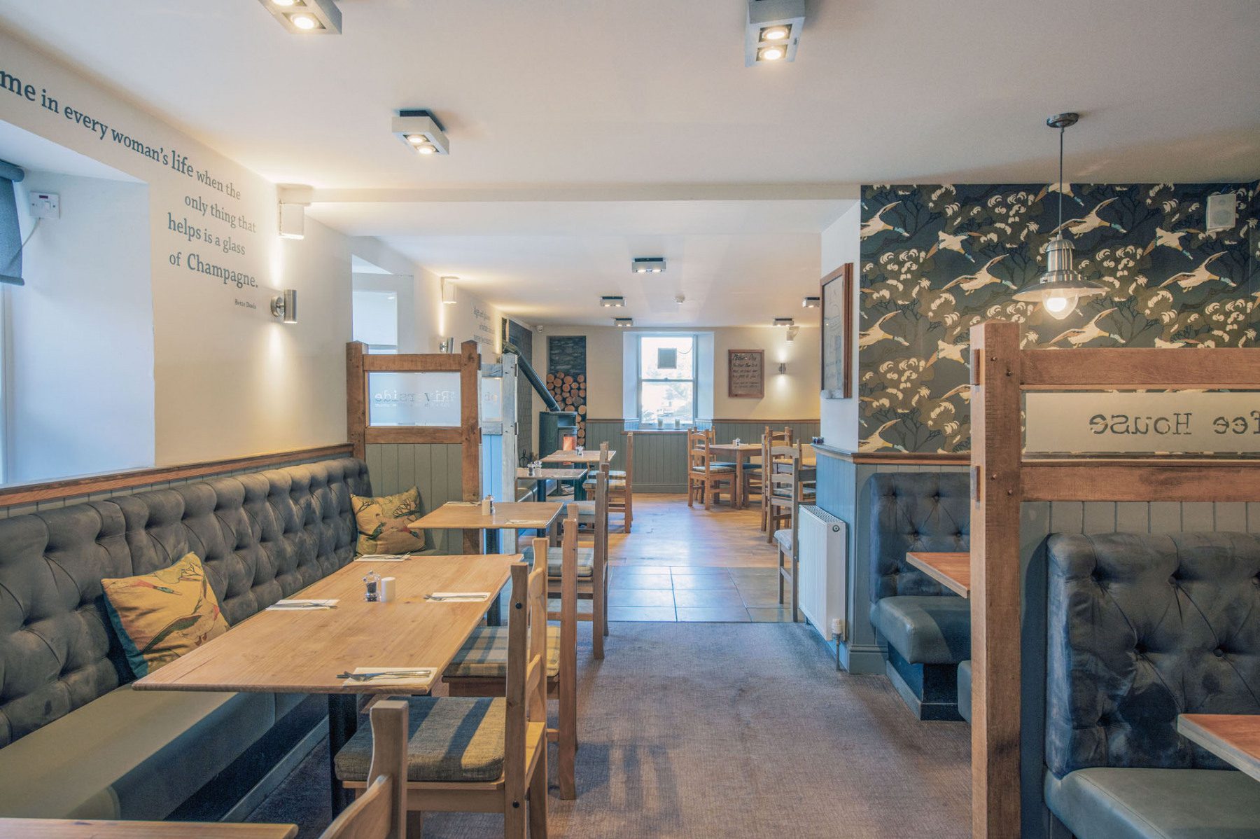 The Riverside | pub - kitchen - coffee house - Dunblane